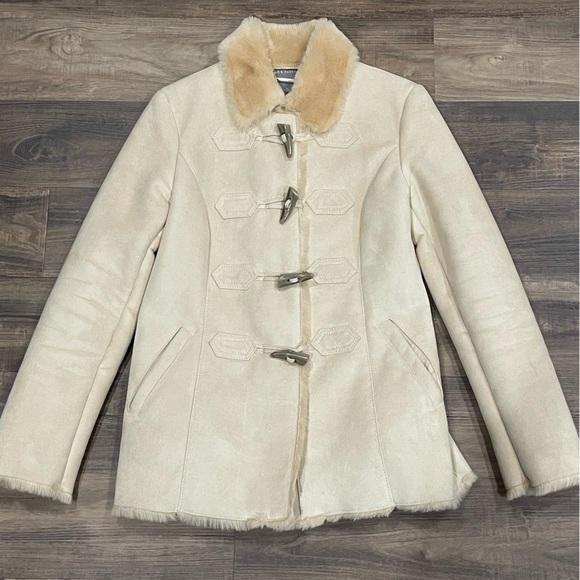 Ann Taylor | Jackets & Coats | Ann Taylor Fur Lined Toggle Closure Coat ...